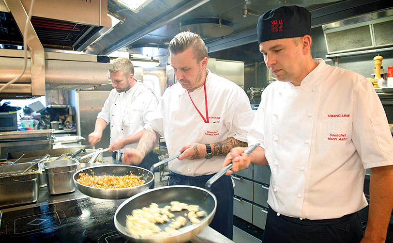 Risteilyt ja reittimatkat Itämerellä | Viking Line